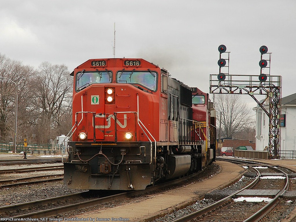 CN 393